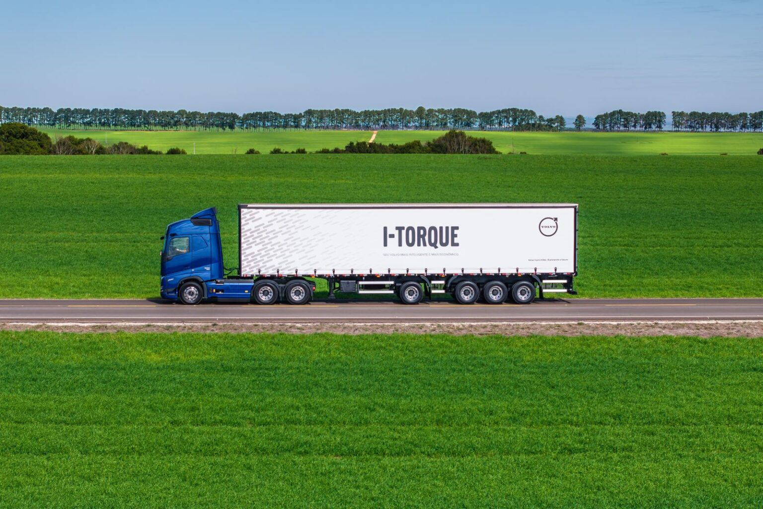 Volvo FH 2026 ganha IA que melhora torque e reduz consumo de ...